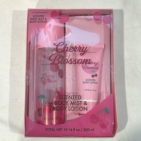 simple pleasures | Bath & Body | Brand New Scented Body Mist Body ...